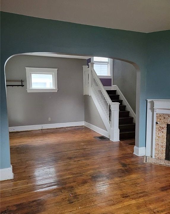 3813 Daisy Ave, Cleveland, OH 44109 | MLS #4474892 | Zillow