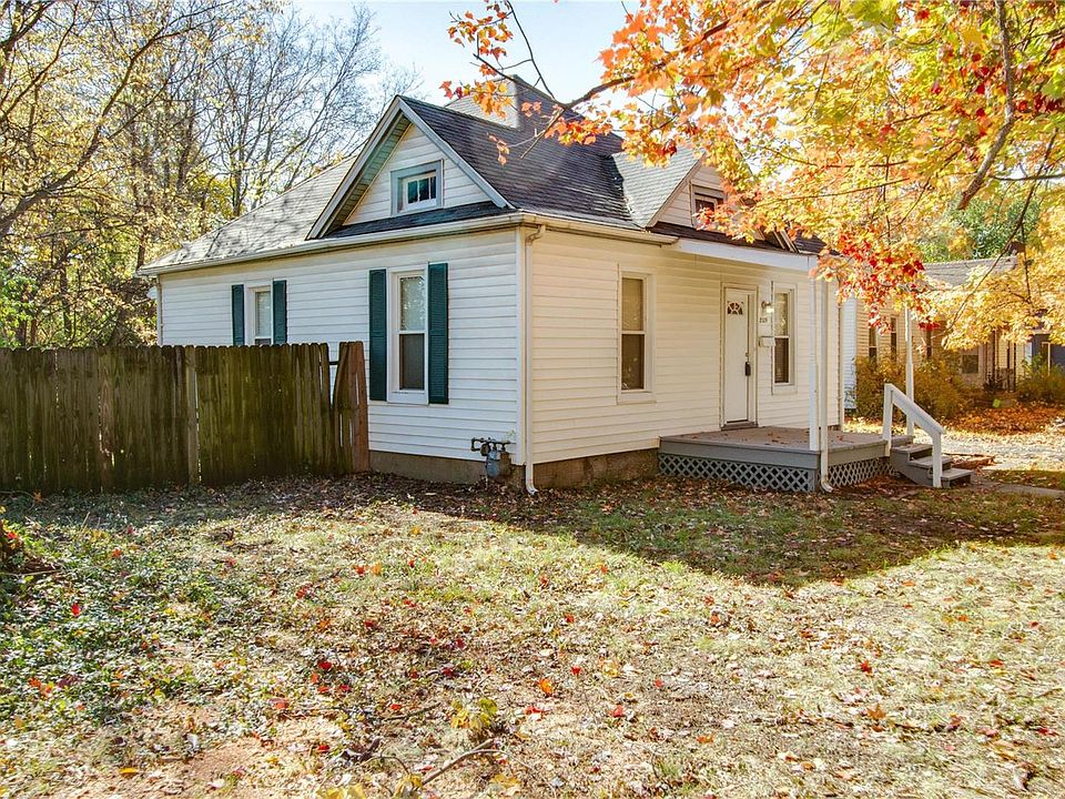 2329 Brown St, Alton, IL 62002 | Zillow
