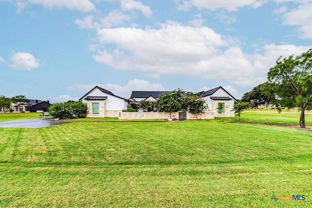808 Wade Rd, New Braunfels, TX 78132 | MLS #550988 | Zillow