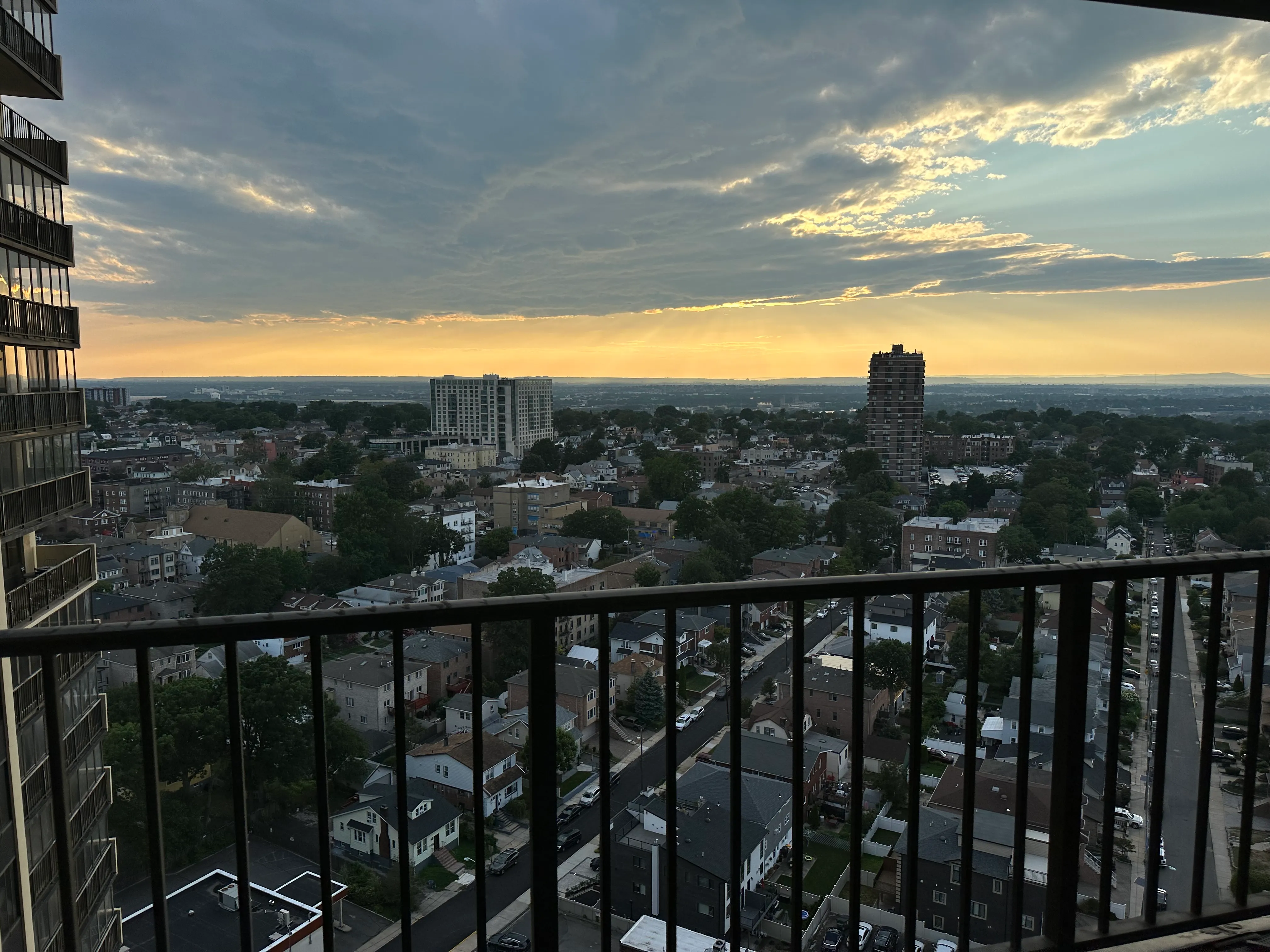 300 Winston Drive #2201 in Cliffside Park, New Jersey | StreetEasy