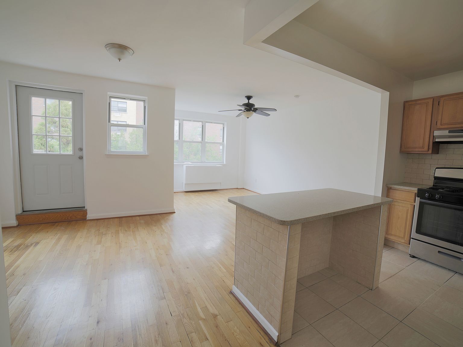 818 E 179th St FLOOR 2, Bronx, NY 10460 | Zillow