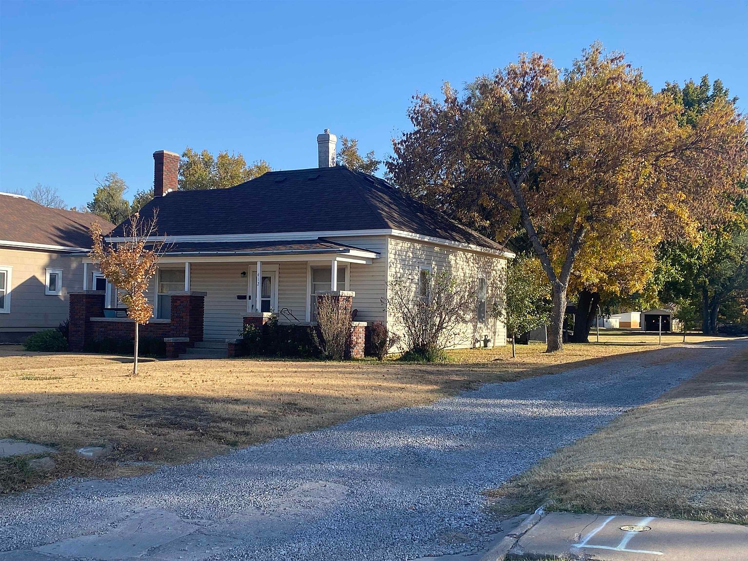 412 W 11th St, Ellis, KS 67637 | Zillow
