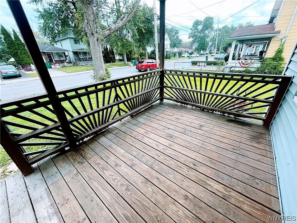 2970 & 2966 McKoon Ave, Niagara Falls, NY 14305 | Zillow