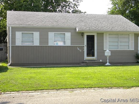 1617 Lakeview Ter, Jacksonville, IL 62650 | Zillow