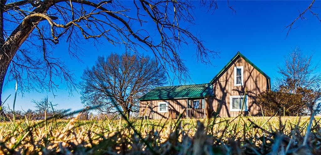 13344 Andrews Rd, Centerville, KS 66014 | MLS #2464817 | Zillow