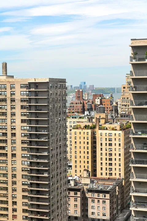 150 West End Avenue Wallpaper For Iphone