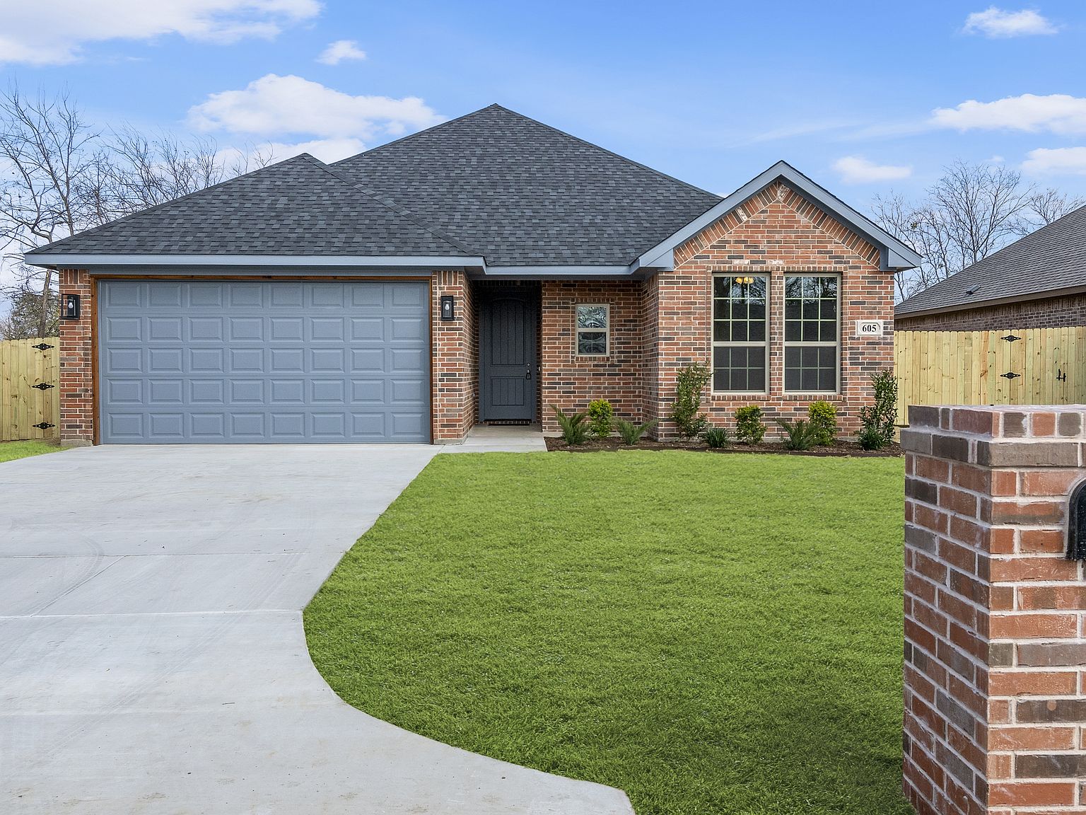 605 S Oran Ave, Cleburne, TX 76031 | Zillow