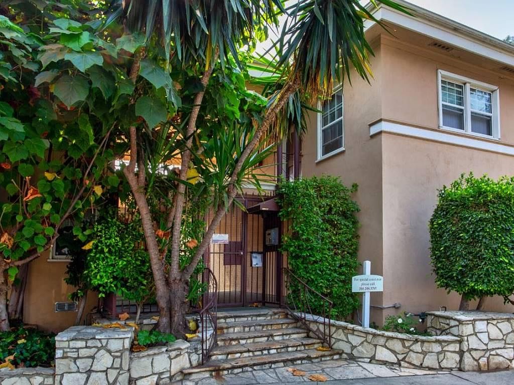 11090 Strathmore Dr #1D31E04E8, Los Angeles, CA 90024 | Zillow