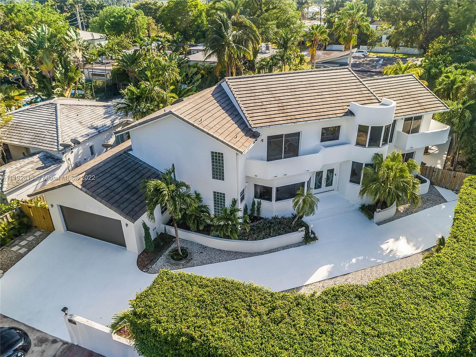 6180 Pine Tree Dr, Miami Beach, FL 33140 | Zillow