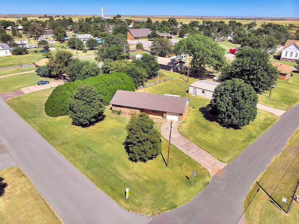204 N Main St, Butler, OK 73625 | Zillow