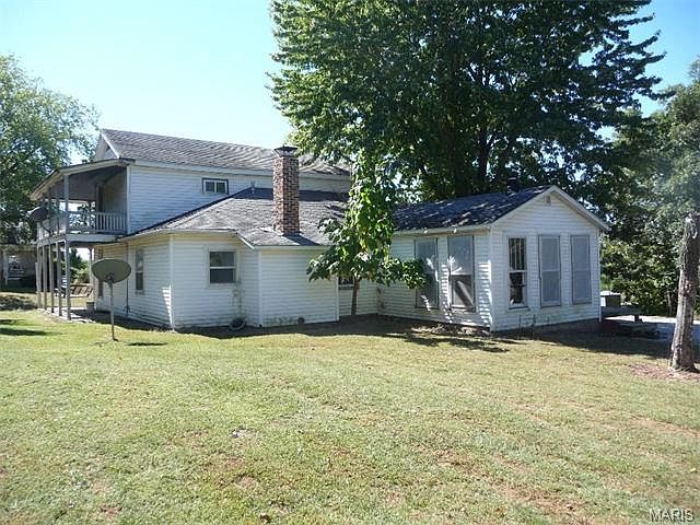 108 W Main St, Perry, MO 63462 | Zillow