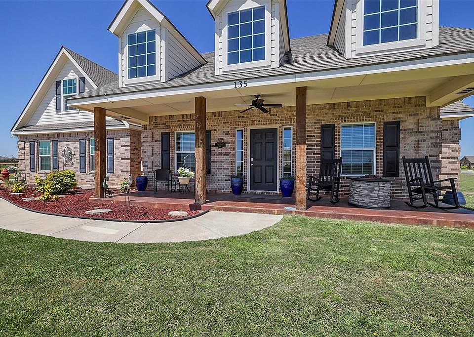 135 Highland Hills Blvd, Decatur, TX 76234 | MLS #20174664 | Zillow