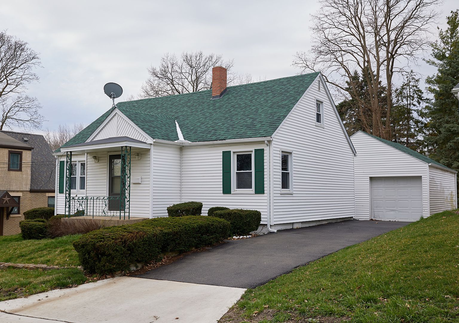 1910 Fulton St, Peru, IL 61354 | Zillow