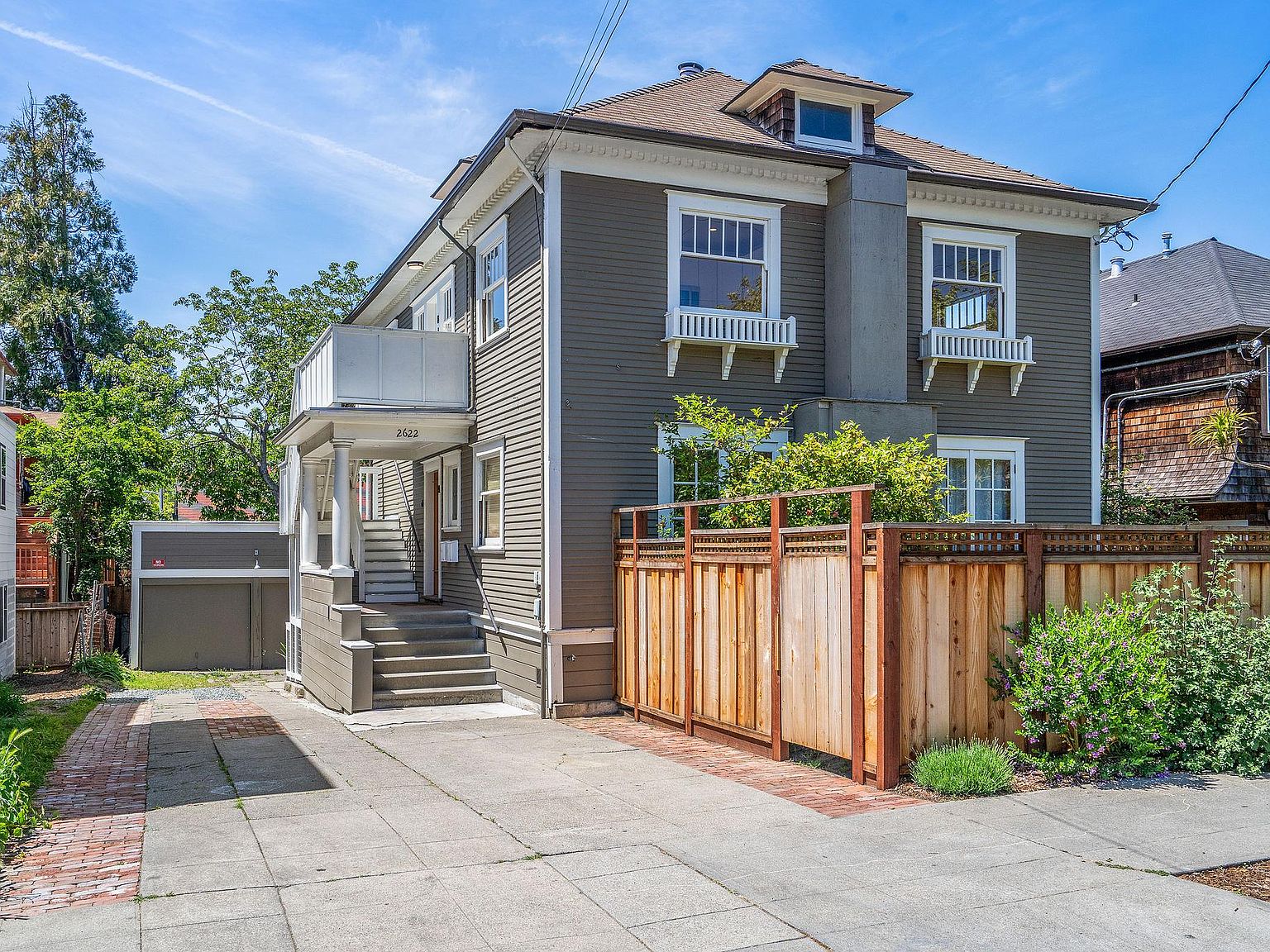 2622 Regent St, Berkeley, CA 94704 | Zillow