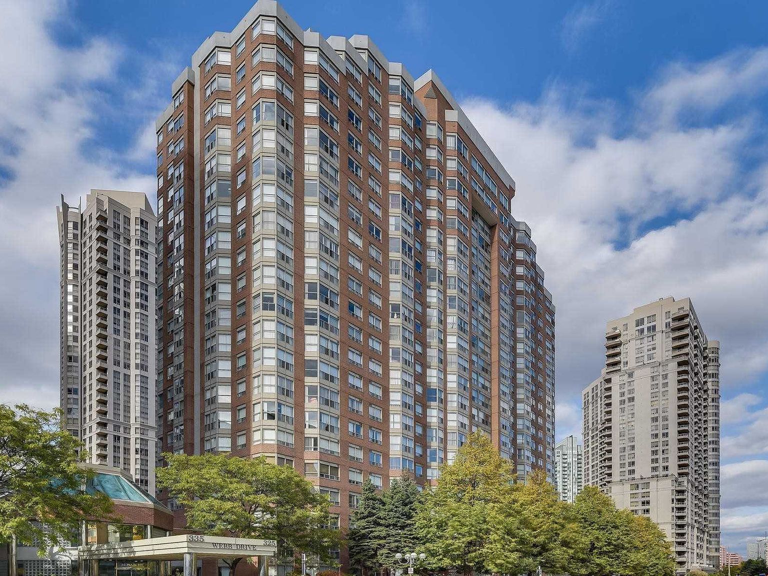 325 Webb Dr #5, Mississauga, ON L5B 3Z9 | Zillow