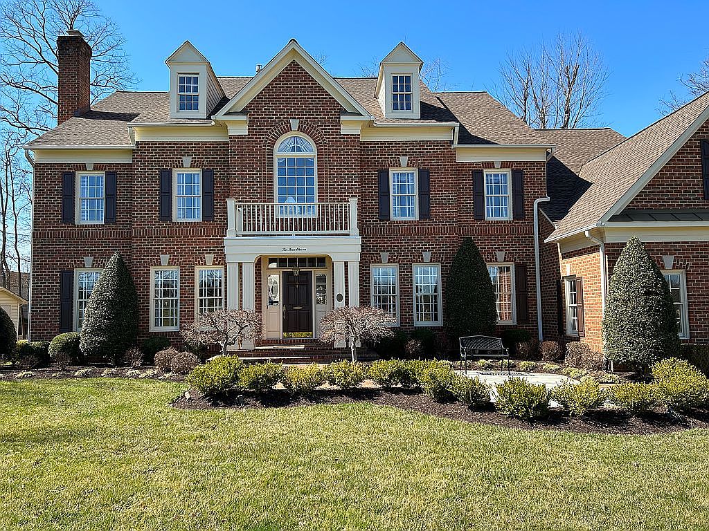10411 Van Patten Ln, Great Falls, VA 22066 | Zillow