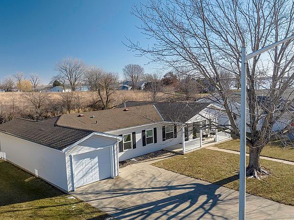 118 Harbor Dr, Lake View, IA 51450 | Zillow