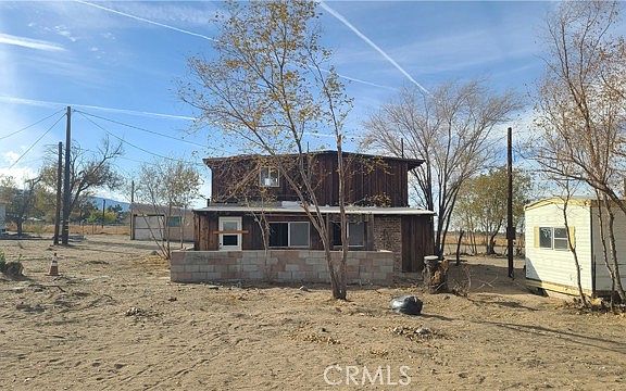 4283-4285 Smoke Tree Rd, Phelan, CA 92371 | MLS #HD25042782 | Zillow