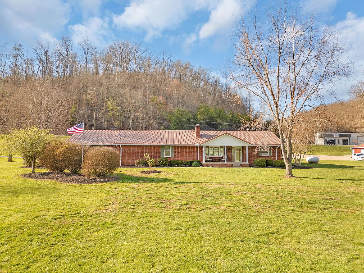 1044 Rockhouse Fork Rd, Salyersville, KY 41465 | MLS #24005989 | Zillow