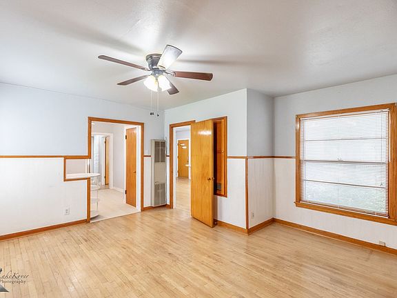 1402 Herring, Merkel, TX 79536 | Zillow