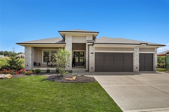 7119 Parkhill St, Shawnee, KS 66216 | Zillow