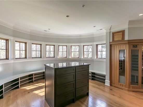 44 Sky View Dr, Avon, CT 06001 | Zillow