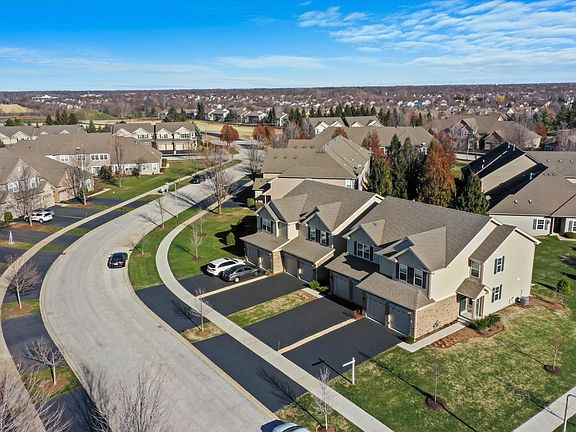 2032 Canyon Creek Dr, Aurora, IL 60503 | Zillow