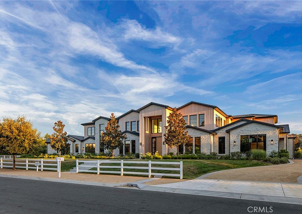 24050 Hidden Ridge Rd, Hidden Hills, CA 91302 | MLS #SR24178542 | Zillow
