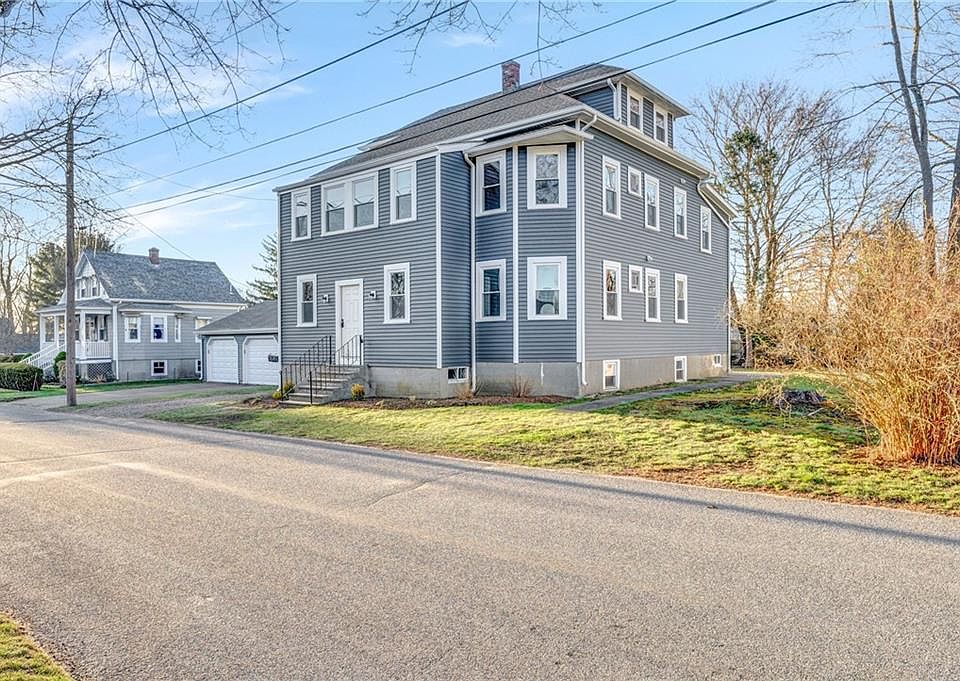 17 Stanley Ave, Barrington, RI 02806 | Zillow