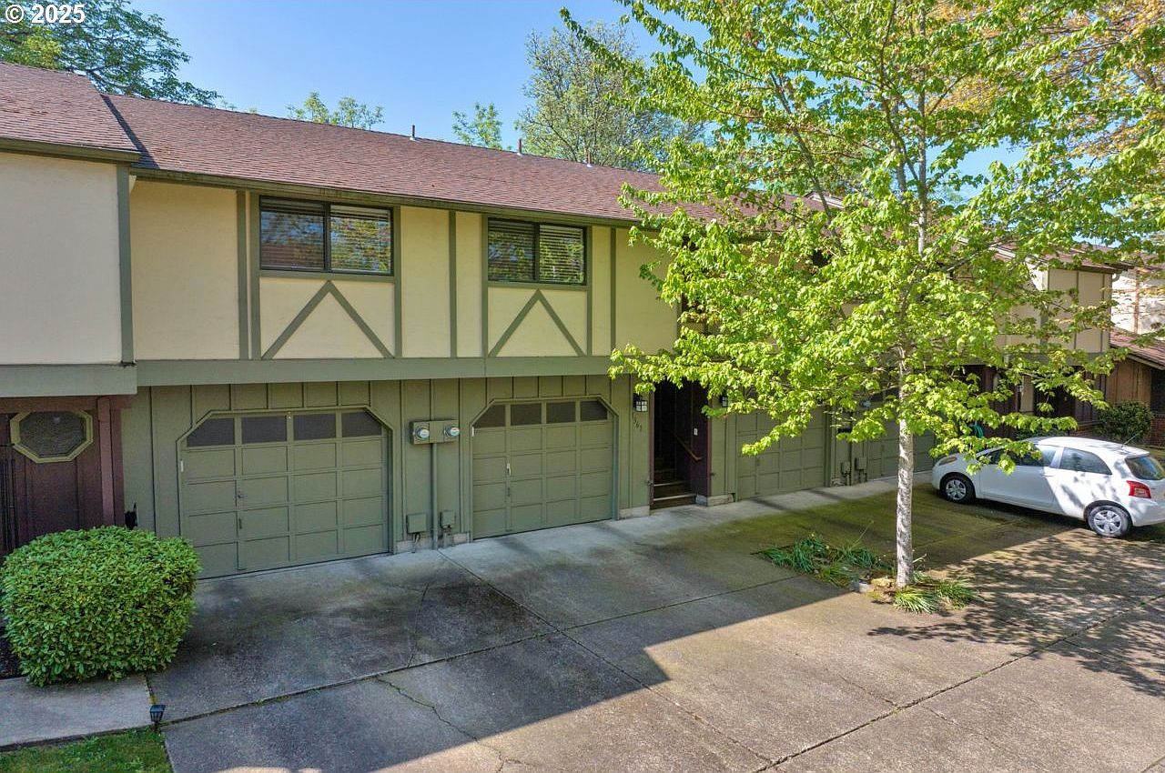 1361 City View St, Eugene, OR 97402 | MLS #234297497 | Zillow