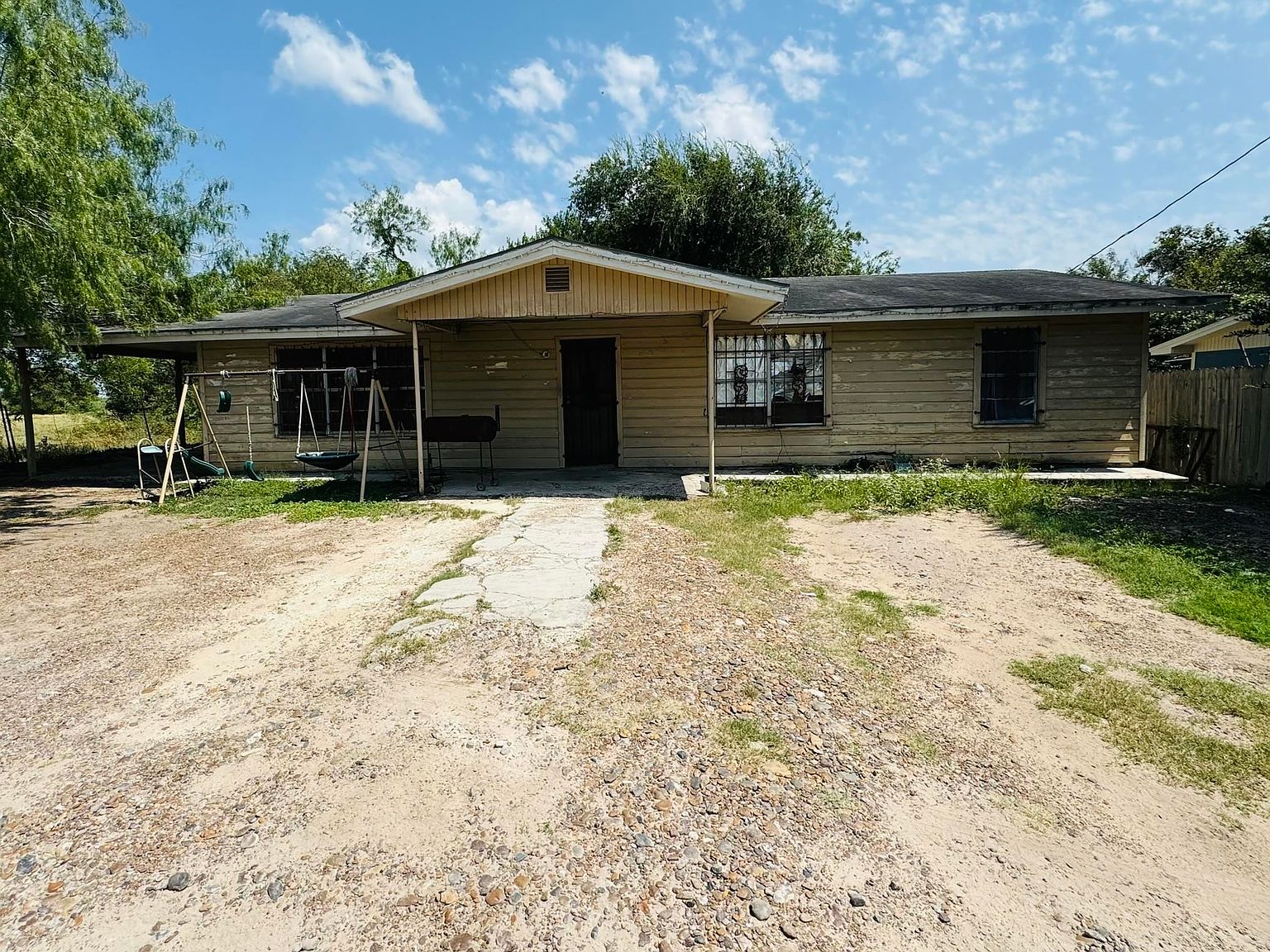 54 Saenz St, Rio Grande City, TX 78582 | MLS #20243278 | Zillow