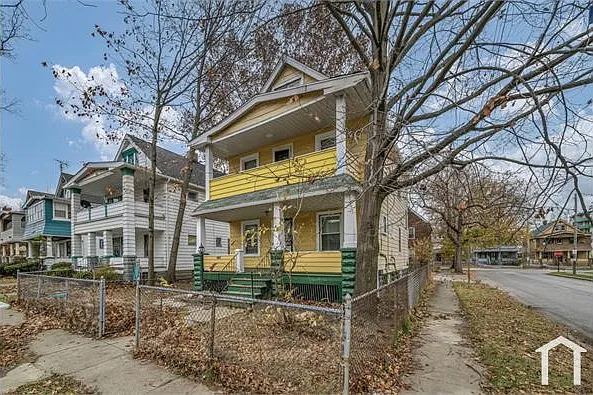 2764 E 124th St Apt LOWER, Cleveland, OH 44120 | HotPads