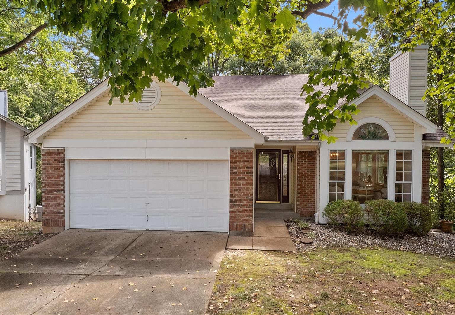 1947 Strawberry Ridge Dr, Ballwin, MO 63021 | Zillow