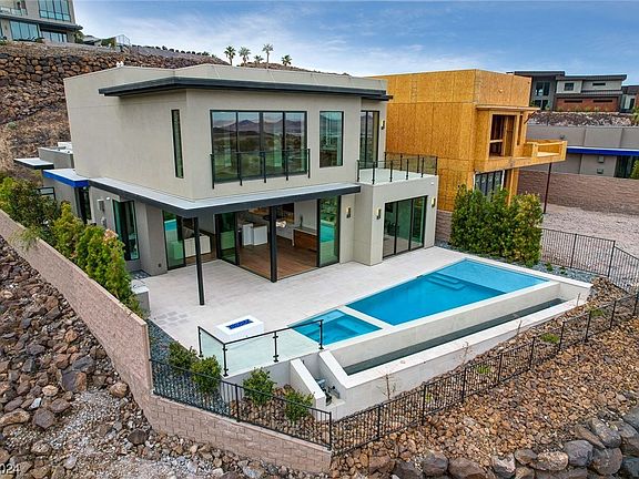 644 Scenic Cliff Dr, Henderson, NV 89012 | MLS #2557246 | Zillow