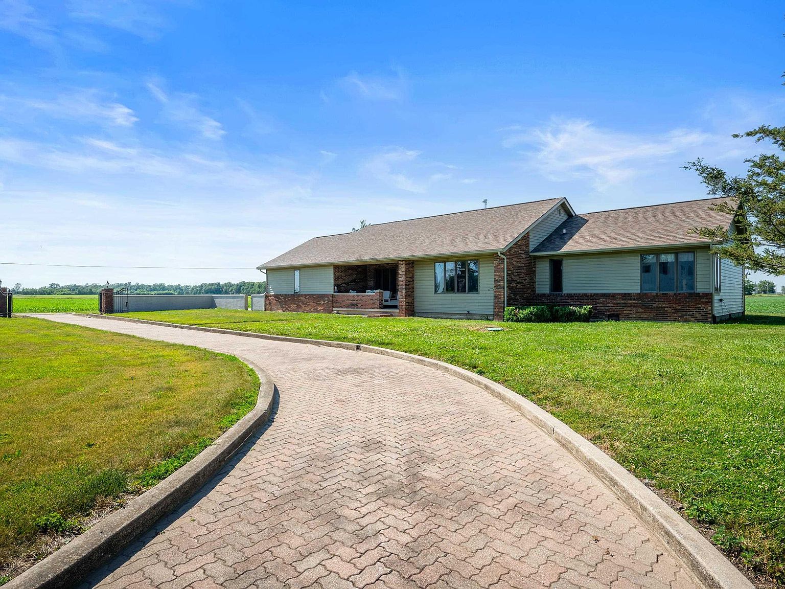 1201 N 700th Rd E, Hartford City, IN 47348 | Zillow