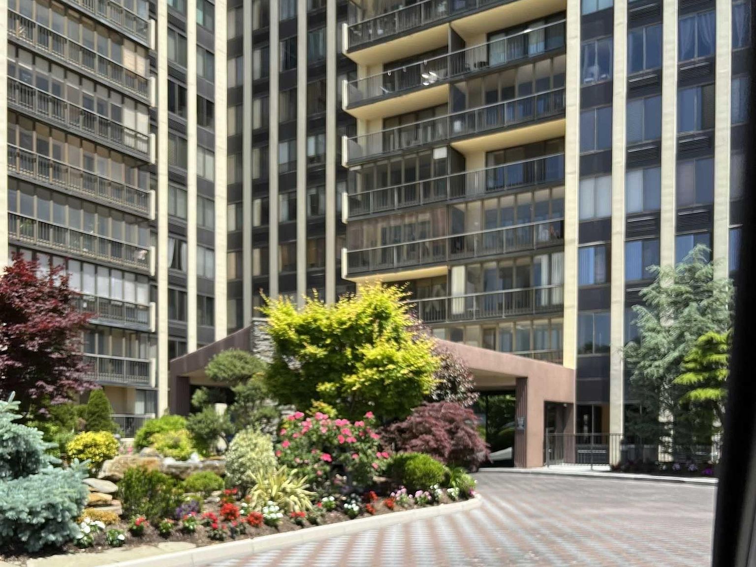 300 Winston Dr APT 204, Cliffside Park, NJ 07010 | Zillow