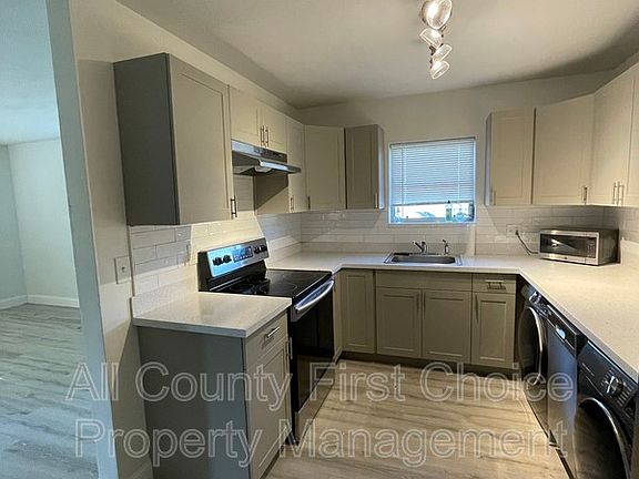 232 36th Ave N APT 201C, Saint Petersburg, FL 33704 | Zillow