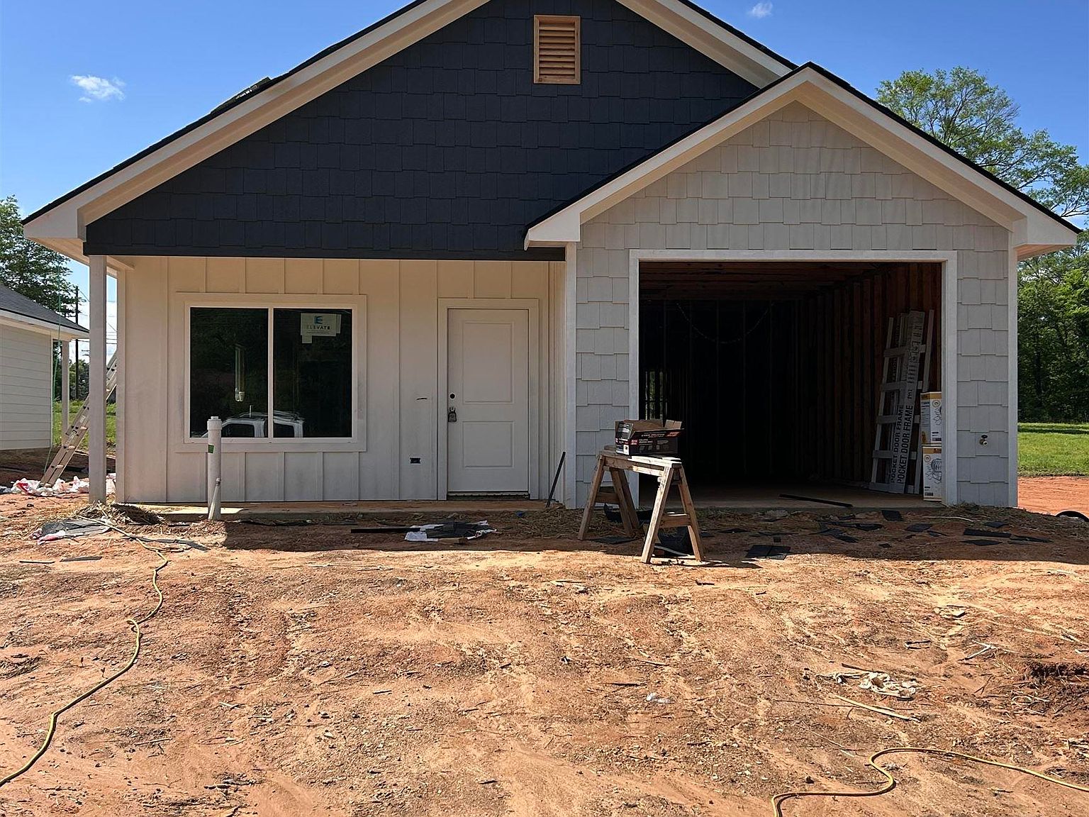 392 Alexander St, Kilgore, TX 75662 | MLS #25005257 | Zillow