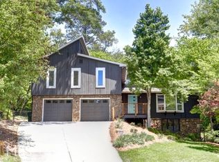 2883 W Roxboro Rd NE, Atlanta, GA 30324 | Zillow