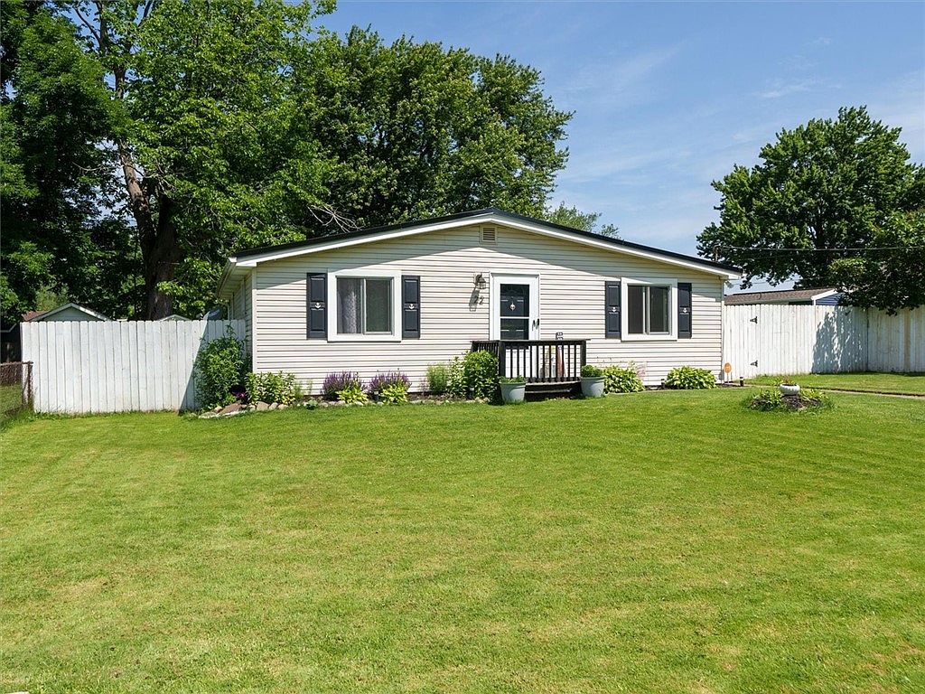 22 Orchard Rd, Rochester, NY 14612 | Zillow