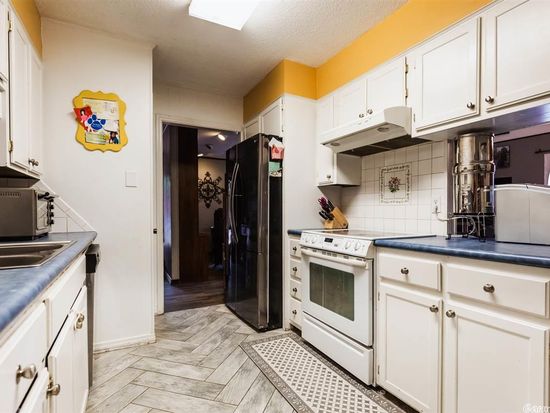 2209 West St, Conway, AR 72032 | MLS #21011330 | Zillow