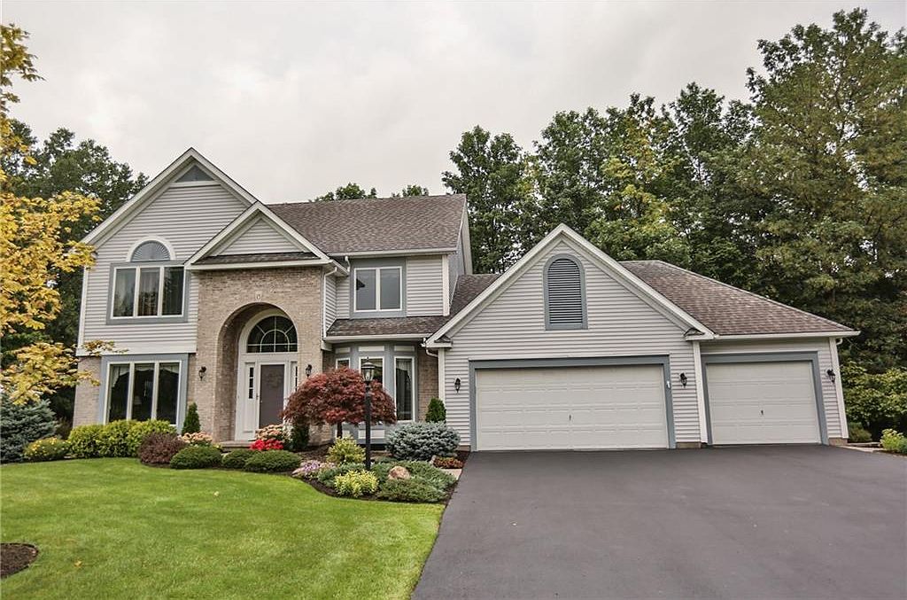 15 Pewter Rock, Webster, NY 14580 | Zillow