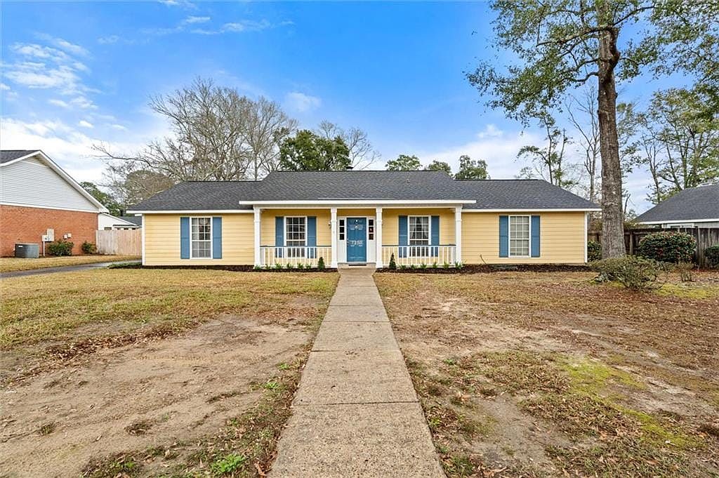 7250 Smithfield Rd, Mobile, AL 36695 | Zillow