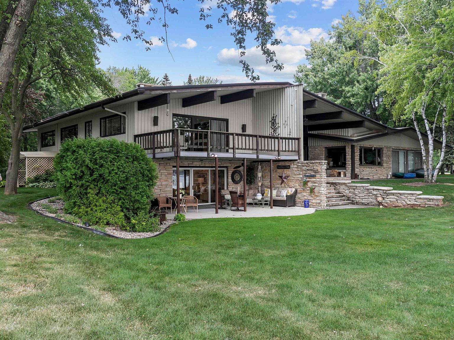 2129 Sunrise Dr, Appleton, WI 54914 | MLS #50279859 | Zillow