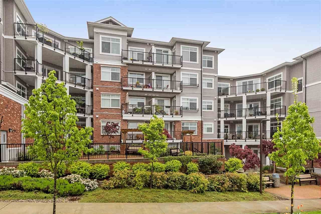 6480 195a St #501, Surrey, BC V4N 6P1 | MLS #R2911731 | Zillow