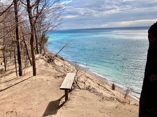 Arcadia MI Real Estate - Arcadia MI Homes For Sale | Zillow