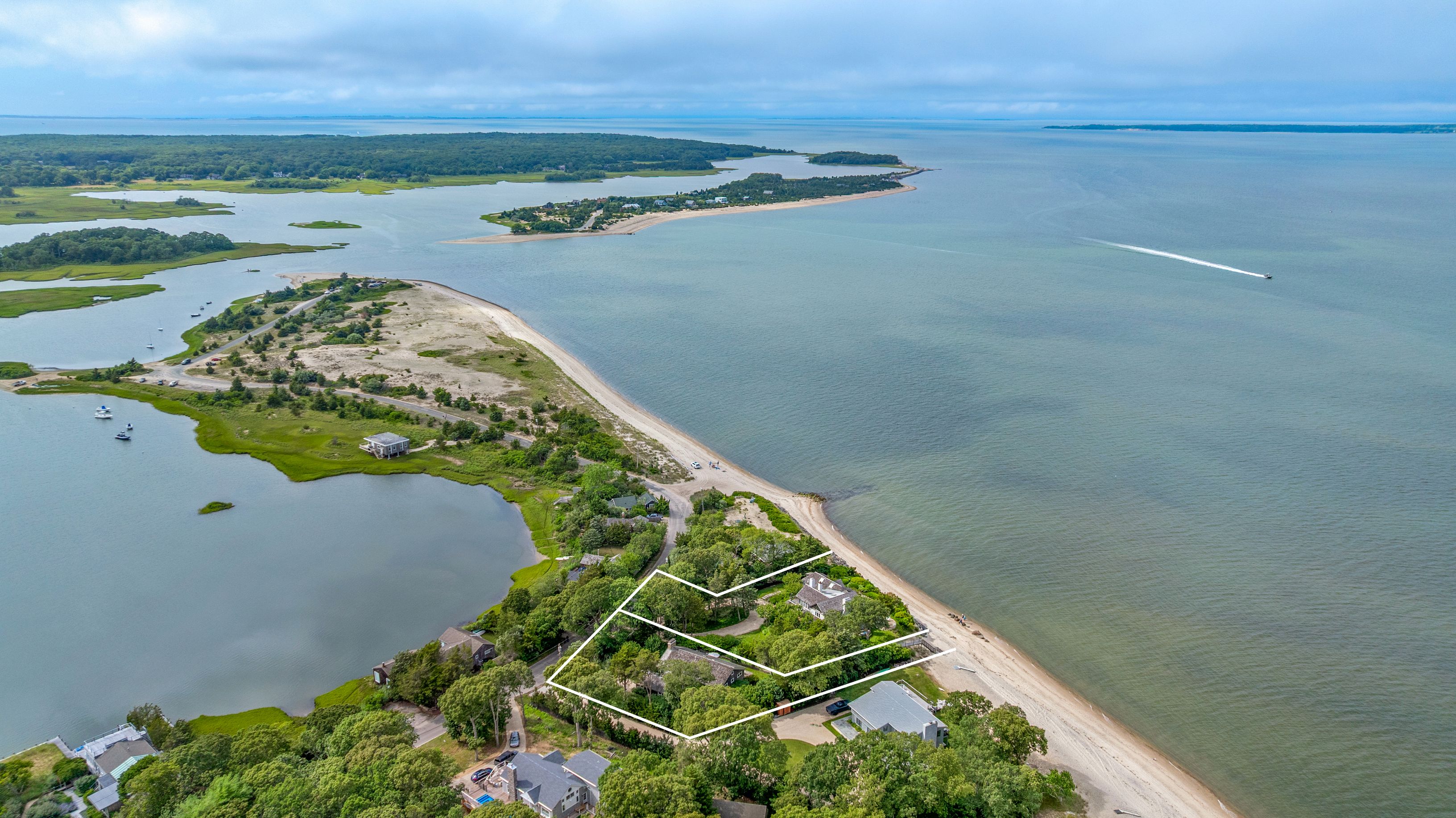 86 & 88 LOUSE POINT RD, EAST HAMPTON, NY 11937 | 417623 | Douglas Elliman
