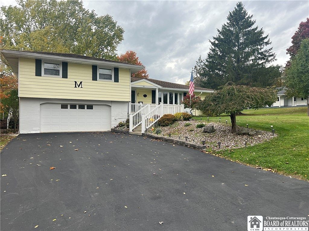 935 Queen St, Olean, NY 14760 | Zillow
