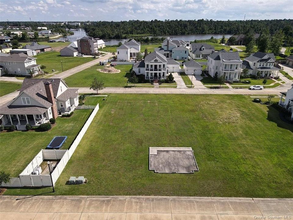 the Lofts at Walnut Grove - 2070 E Walnut St Lake Charles LA | Zillow