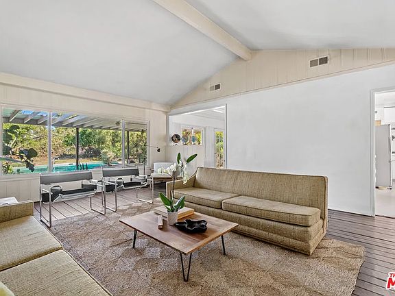 17345 Raymer St, Northridge, CA 91325 | Zillow